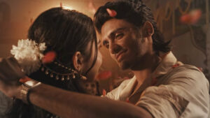 பவழ மல்லி Pavazha Malli Lyrics in Tamil